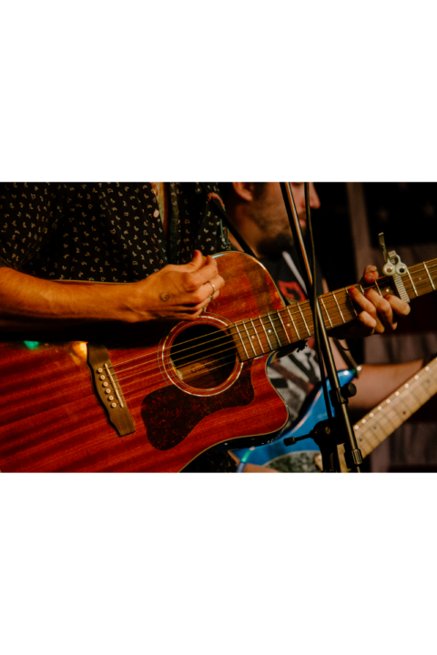Mastering Easy Guitar Chords - Guitar Freaks Blog